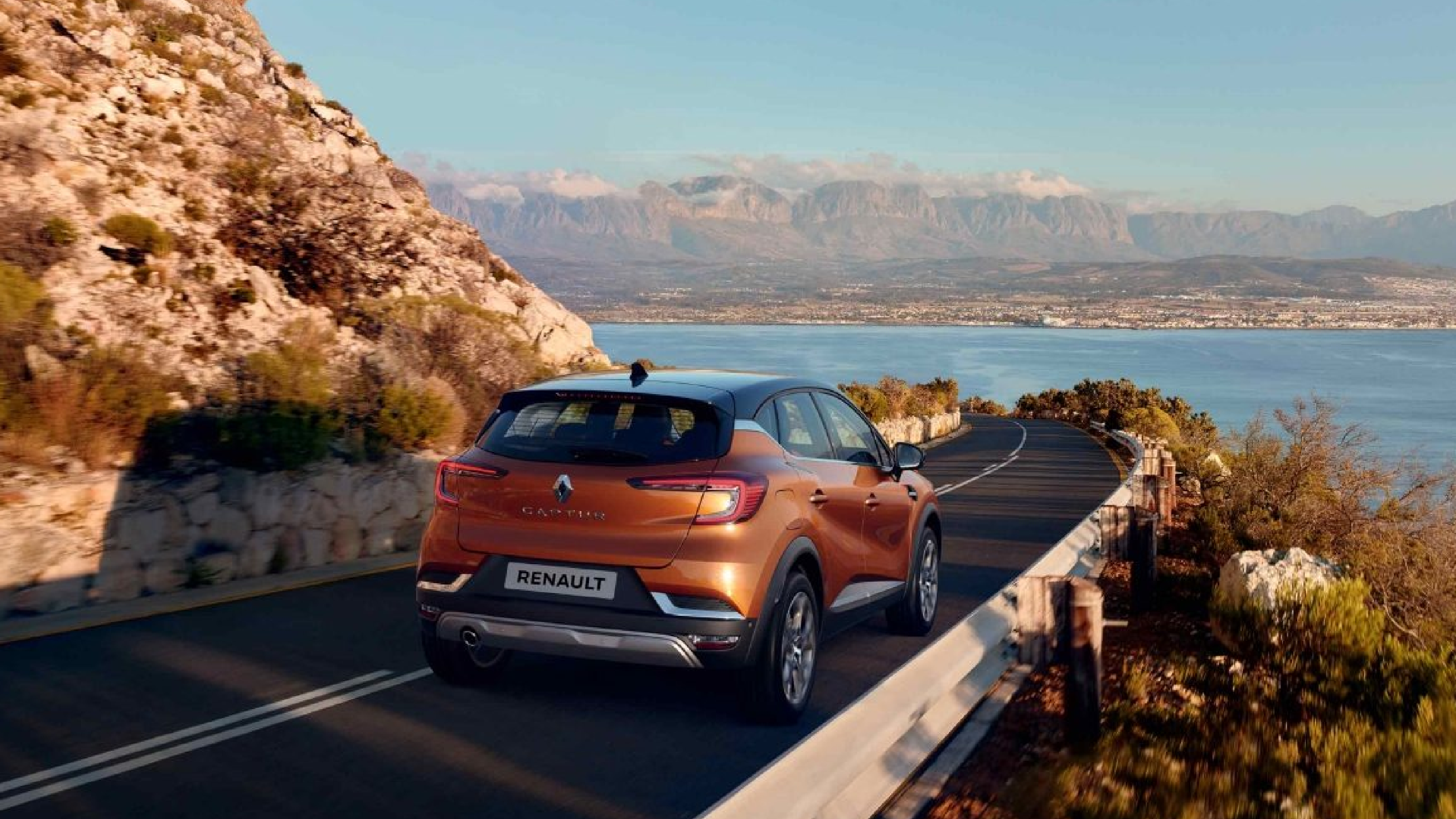 Scopri Renault Captur in Renauto 2000 Caserta